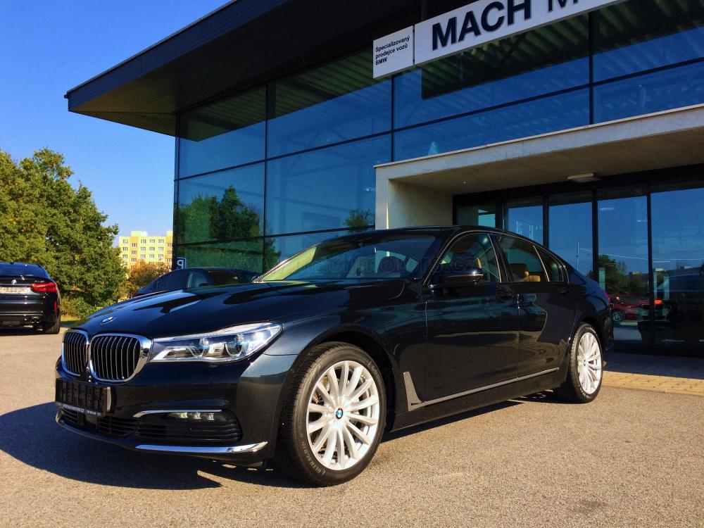 BMW 740d xDrive | MACH MOTORS
